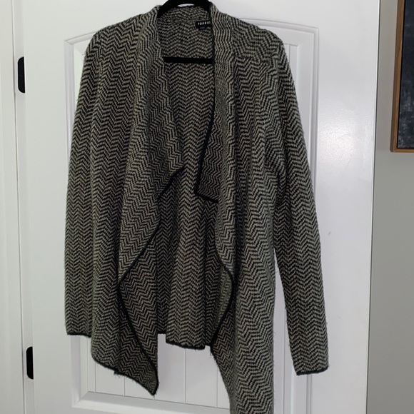 torrid | Sweaters | Torrid Patterned Sweater | Poshmark